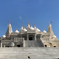 BAPS Shri Swaminarayan Mandir - Hindu Temple
