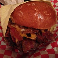 Oink and Moo Burgers and BBQ - Fallbrook, CA