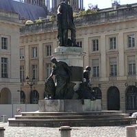 Place Royale - Cathédrale - Place Royale