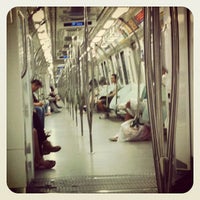 Eunos MRT Station (EW7) - Train Station in Central Region