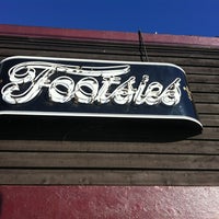 Footsie's - Bar in Los Angeles