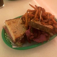 Dinermite (Now Closed) - Universität - Amalienstr. 23