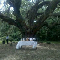 Lichgate On High Road - Park