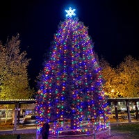 Windsor Town Green - Plaza