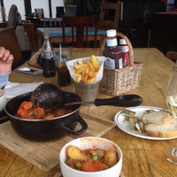 Old Chain Pier - Pub in Trinity