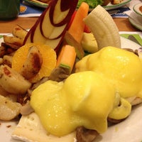 Cora Breakfast & Lunch - Downtown Toronto - 36 tips from 1734 visitors
