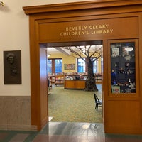Multnomah County Library - Central - 37 tips from 2092 visitors