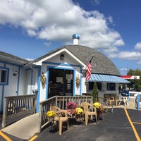 Daddy Maxwell's Diner & Cafe - Diner in Williams Bay