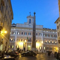 Piazza di Montecitorio - Plaza in Roma