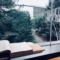 Moffitt Library - University of California-Berkeley - UC Doe Library