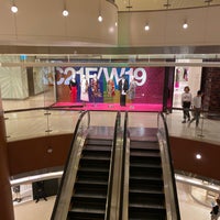 Erawan Bangkok - Shopping Mall in ลุมพินี