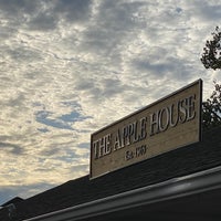 The Apple House Restaurant & Gift Shop - 51 tips