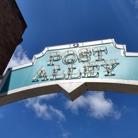 Post Alley - Pike Place - 6 tips from 1196 visitors