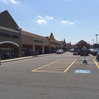 Birch Run Premium Outlets - Outlet Mall