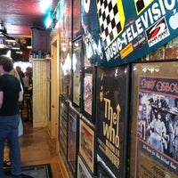 Howiee's on Front - 12 tips from 321 visitors