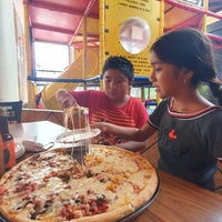 Pizza angelotti store