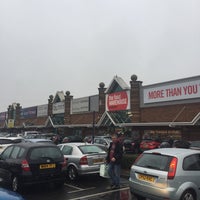 Avon Meads Retail Park - Shopping Plaza in Bristol