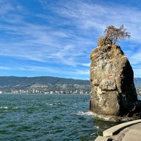 Siwash Rock - Scenic Lookout in Stanley Park