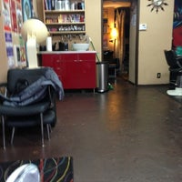 Foxycut Salon - Salon / Barbershop