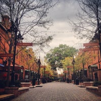 Brightleaf Square - Plaza in Durham