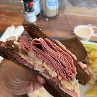 Schilo's Delicatessen - German Restaurant