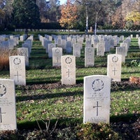 Canadian War Cemetary - Cemetery