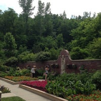 Lauritzen Gardens - Omaha's Botanical Center - Southeast Omaha - Omaha, NE