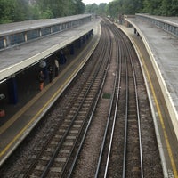 Ealing Common London Underground Station - Ealing Common - Uxbridge Rd.