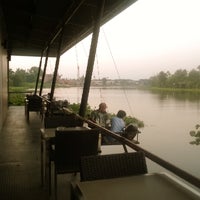 RIVA Floating Cafe - Phutthamonthon Sai 7
