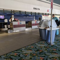 Delta Air Lines Ticket Counter - Airport Ticket Counter in Melbourne