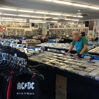 CD Trader - Record Shop in Tarzana