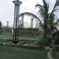 Bermuda Fun Golf - Royal Naval Dockyard