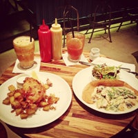 Monolog - Café in Jakarta Selatan