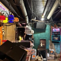 The Grapevine Bar - Dive Bar