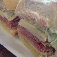 Vanoos Grillette - Mediterranean Restaurant in Pacific Beach