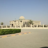 Sharjah Public Library مكتبة الشارقة العامة - College Library in Sharjah