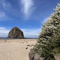 Haystack Rock - Mountain