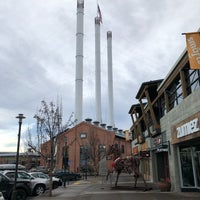 REI - Sporting Goods Shop in Bend