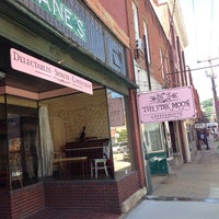 Pink moon coffeehouse (Now Closed) - Café