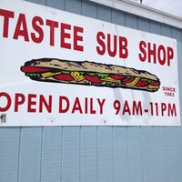 Tastee Sub Shop - 267 Plainfield Ave