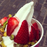 Snog Pure Frozen Yogurt - 9 Brewer St