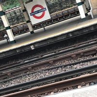 Finchley Central London Underground Station - Metro Station in London