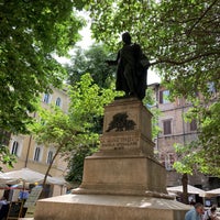 Piazza Sforza Cesarini