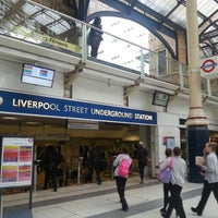 Liverpool Street London Underground Station - Metro Station in Bishopsgate