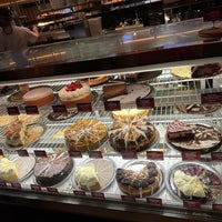The Cheesecake Factory - American Restaurant in Philadelphia