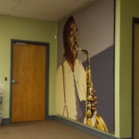 KKFI 90.1 - 3901 Main St