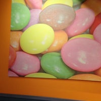 U-Swirl Frozen Yogurt - Frozen Yogurt Shop