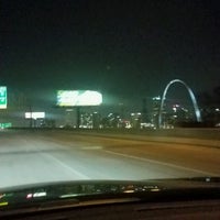 Missouri / Illinois State Line - Border Crossing in East St Louis