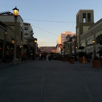 Paseo Colorado - Shopping Mall in Pasadena Civic Center District