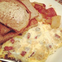 The Paramount - Breakfast Spot in Boston